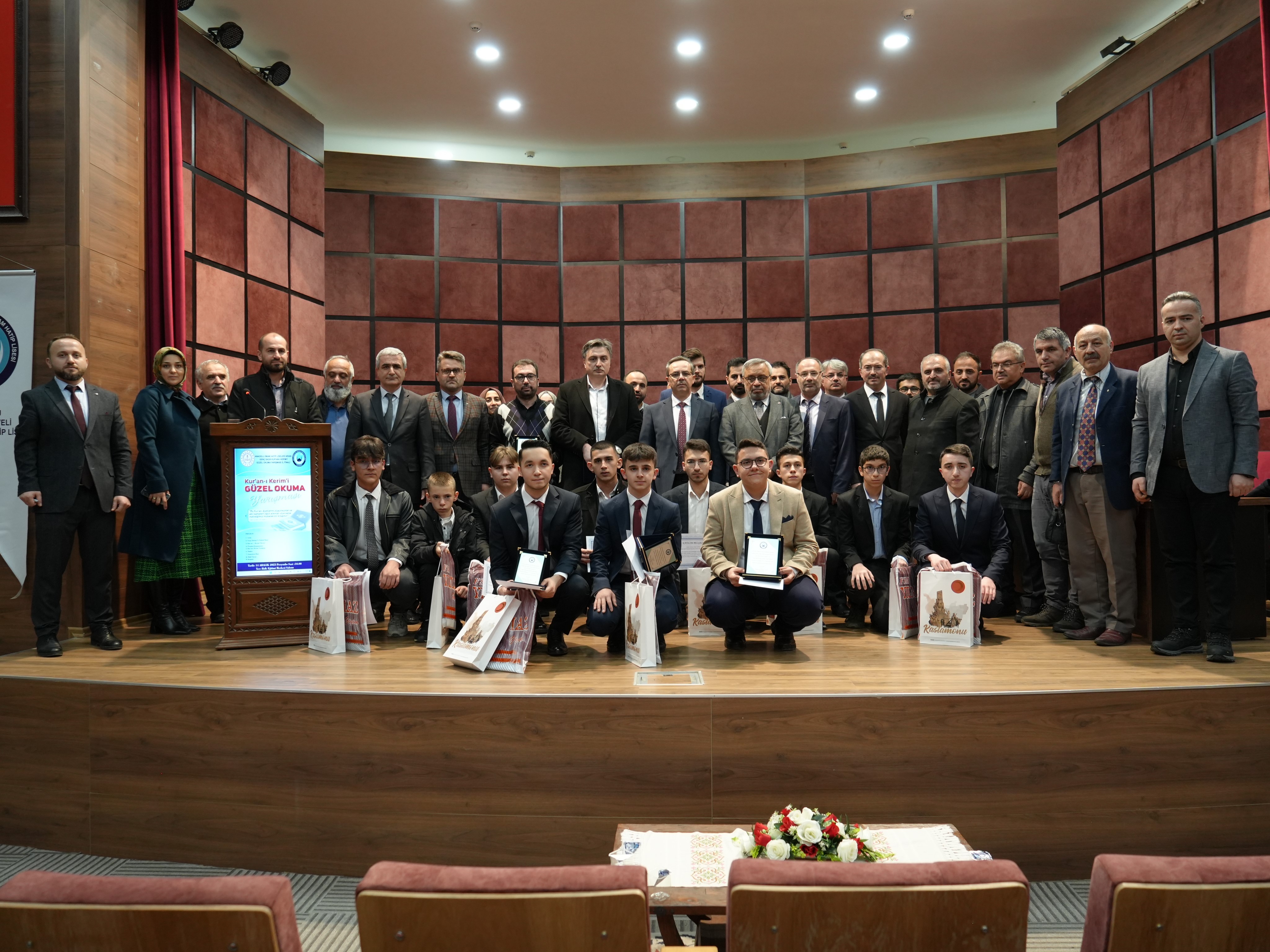 Kur’an-ı Kerim’i en güzel şekilde okumak için yarıştılar - Bolu Takip ...